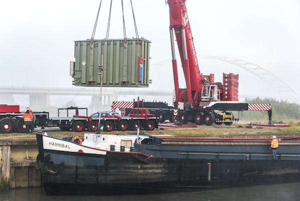 Nieuwe hoogspanningstransformator voor Merwedehaven Dordrecht