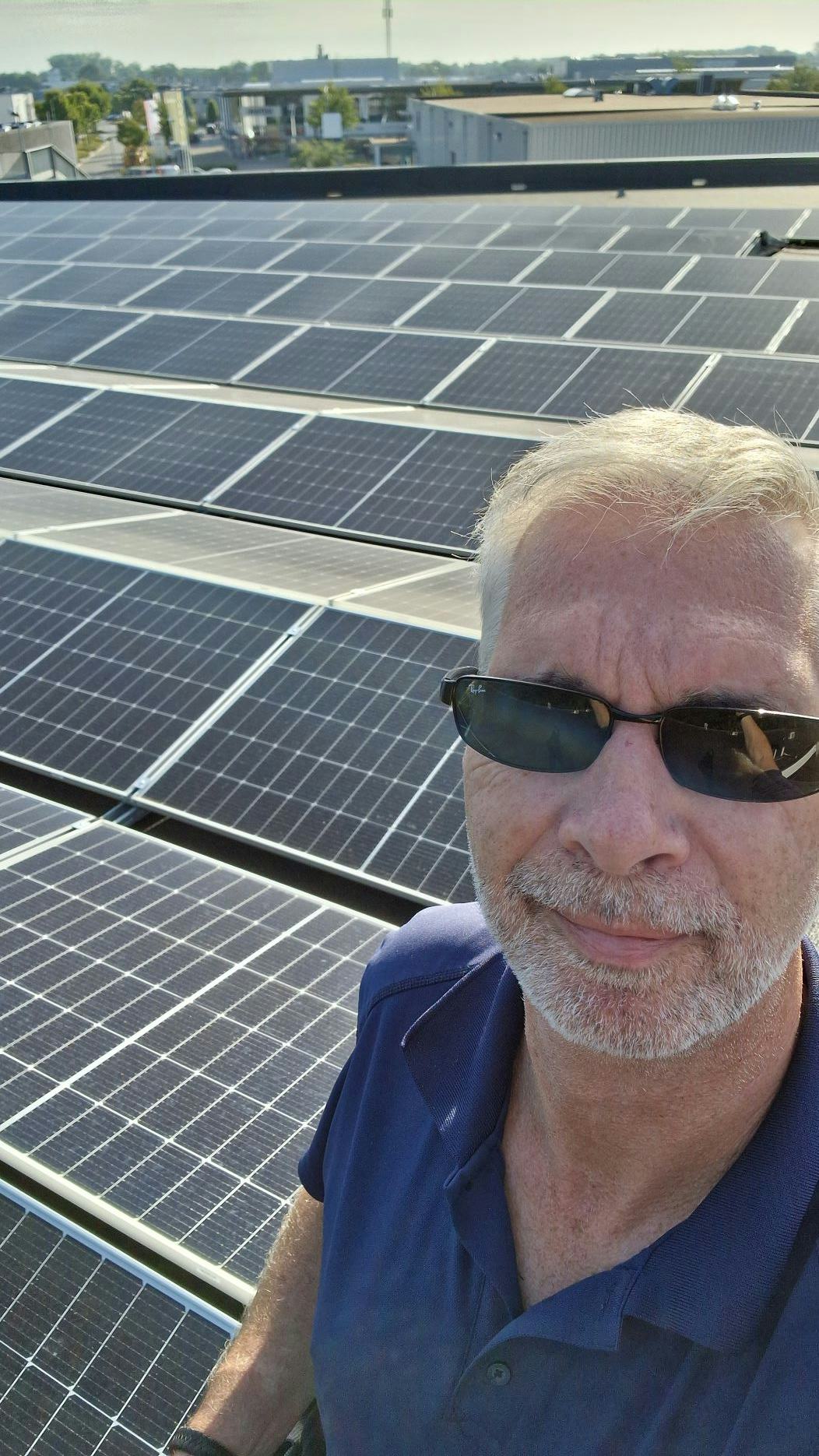 PV-fout: geen ruimte tussen omvormers