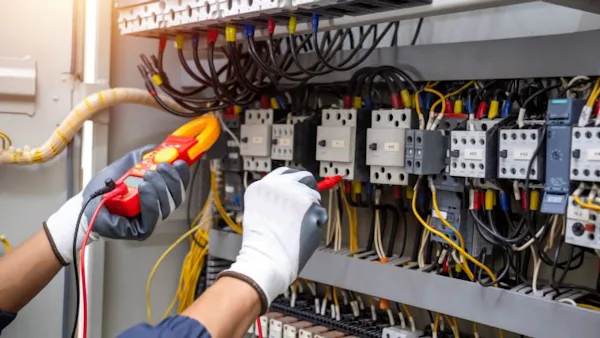 De onderhoudsprocedure van een elektrische installatie